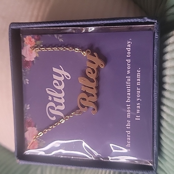 ldurian | Jewelry | Riley Gold Toned Cursive Name Necklace | Poshmark